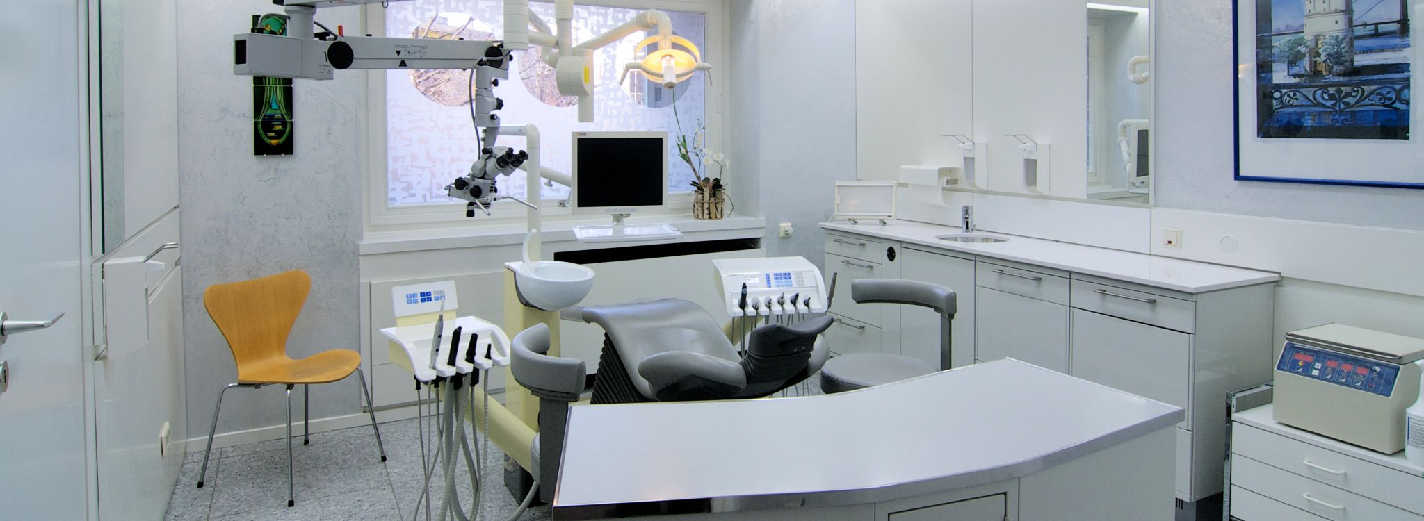 Empfang | Zahnarzt Dr. Richard A. Hilger, Düsseldorf | Prophylaxe ...